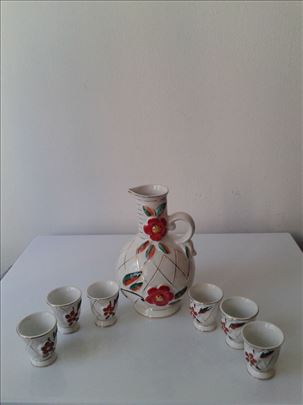 Porcelanski bokalčić i šest čašica