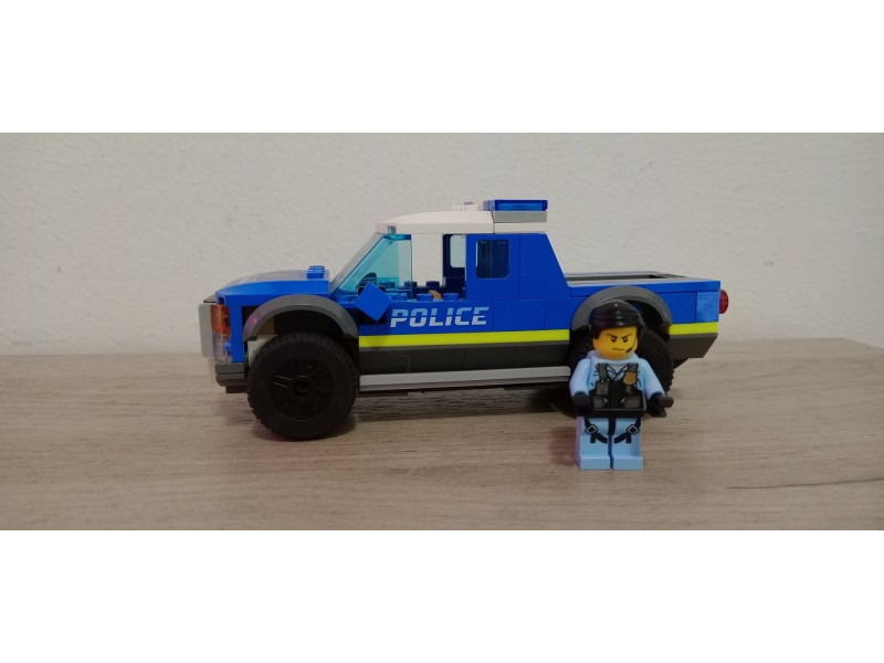 LEGO Policijski Auto