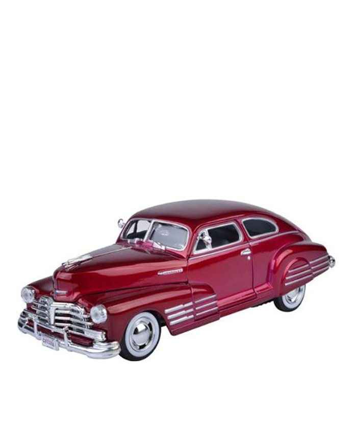 AUTO 1:24 CHEVY AEROSEDAN FLEET LINE Milenijum