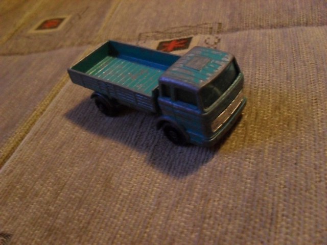 MATCHBOX - MERCEDES TRUCK