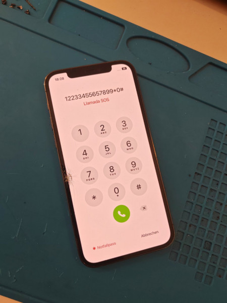 Zamena ekrana za iPhone 12 Pro prva klasa