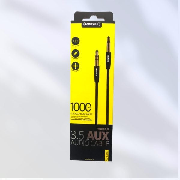 Aux adapter 3.5mm-3.5mm crni