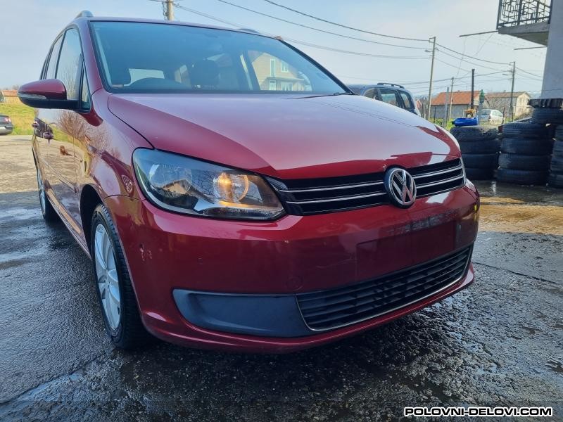 Volkswagen Touran Kompletan Auto U Delovima