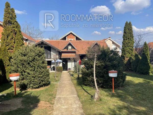 Kuća na prodaju, 180m2, 120.000€