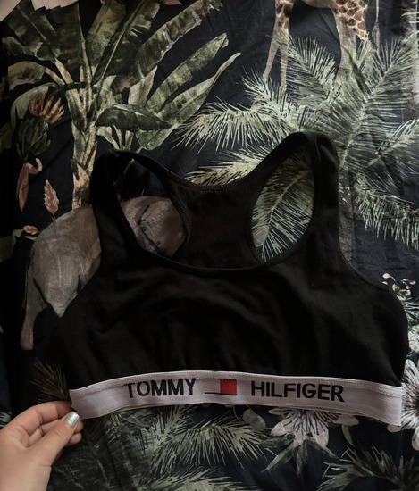Tommy Hilfiger top