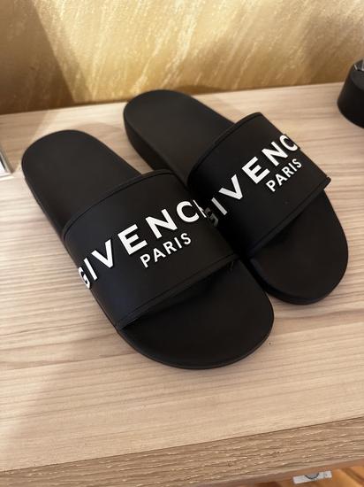 Givenchy papuce