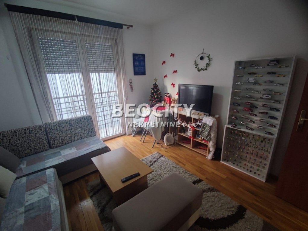 Novi Sad, Grbavica, Danila Kiša, 0. 5, 28m2, 90000EUR