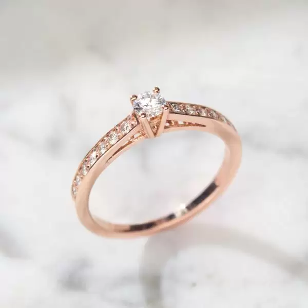 Prsten sa dijamantima, 3966