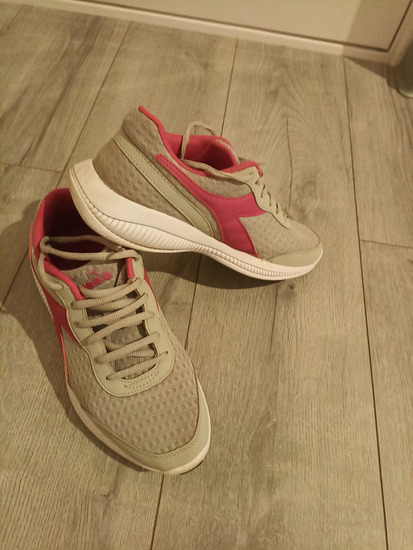 Diadora patike