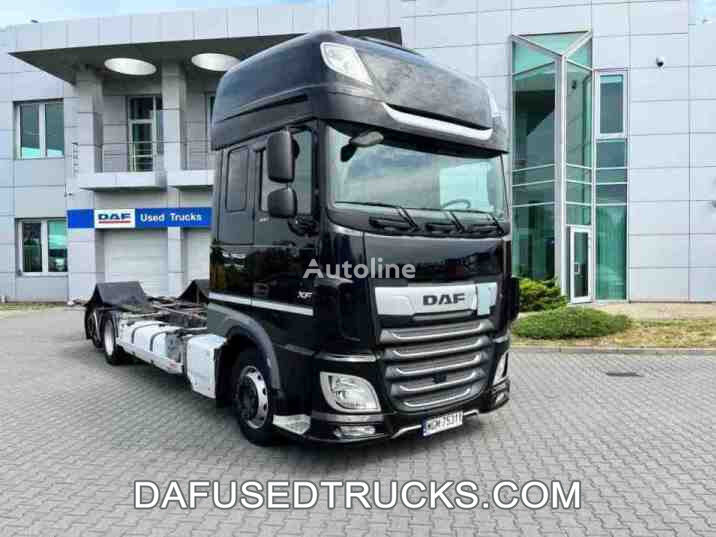 DAF FAR XF480 LOWDECK vozilo za prevoz kontejnera