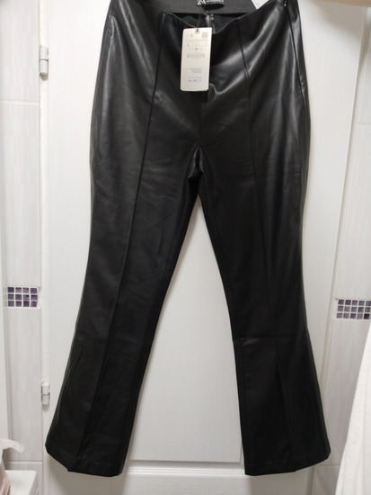   1800  Zara pantalone novo L