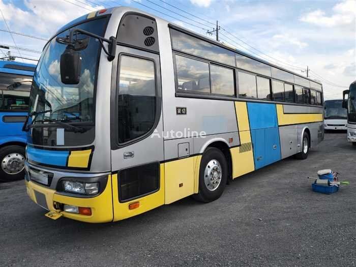 Nissan UD prigradski autobus