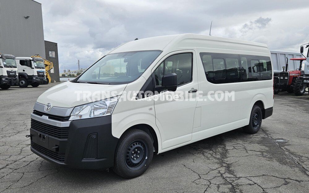 Novi Toyota Hiace putnički minibus