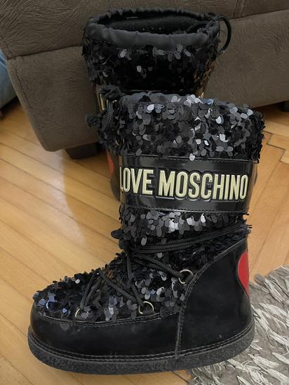 Love moschino original snegarice snizeno