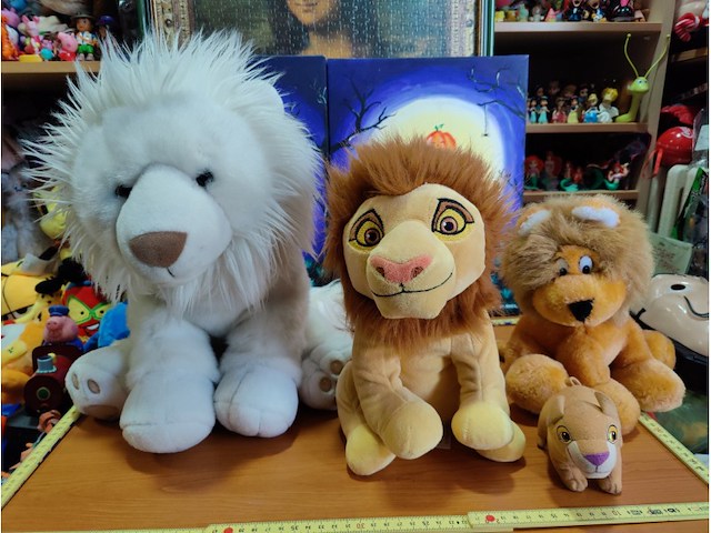 Plišane lutke lavova - Simba i drugari procitaj opis