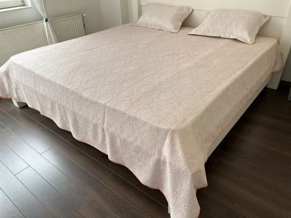 Prekrivač Elegance 250x260cm i 2 jastučnice Pink