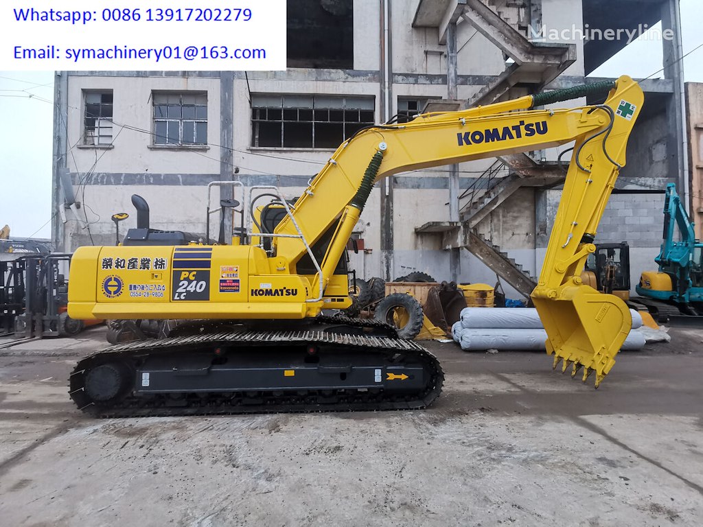 Komatsu PC240-8 bager guseničar