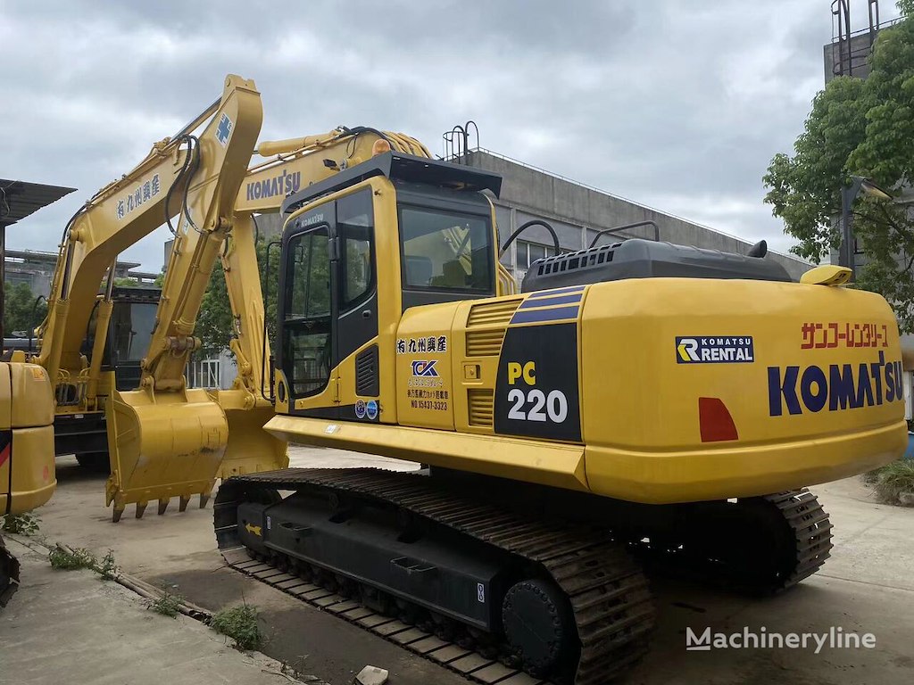 Komatsu PC220-8 bager guseničar