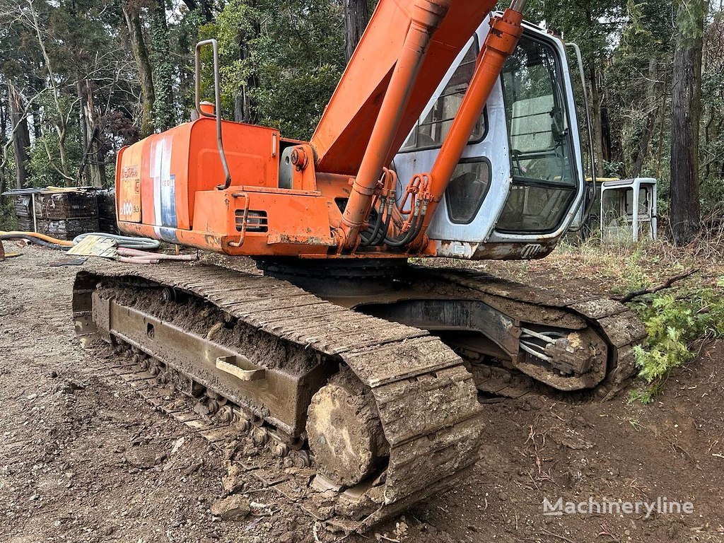 Hitachi KX200-2 bager guseničar