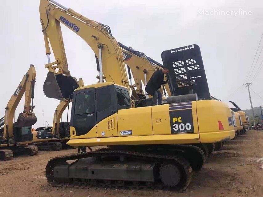 Komatsu PC300 bager guseničar