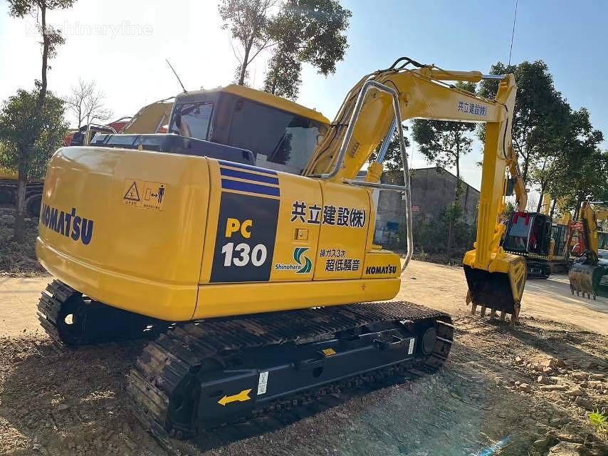 Komatsu PC130 bager guseničar