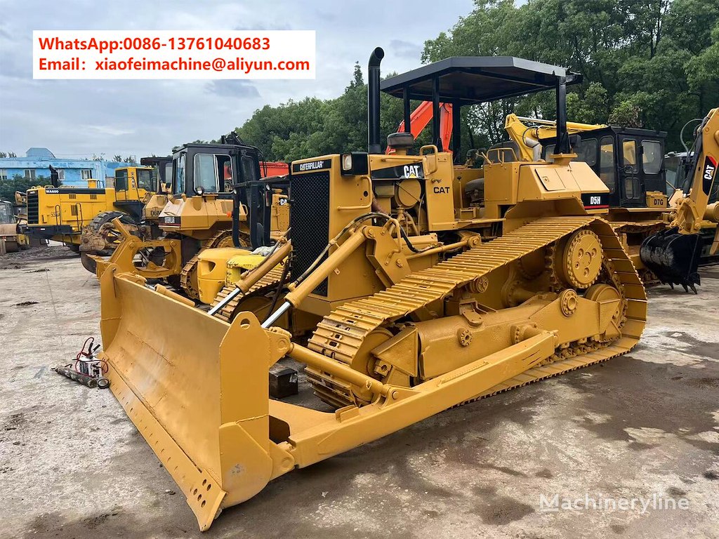 Caterpillar D5H buldožer