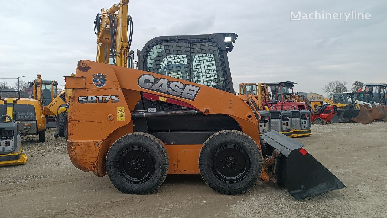 Case SR 175 GEHL 4240 BOBCAT S 100 S 130 mini utovarivač