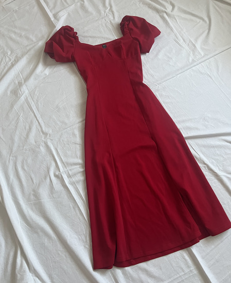 Crvena shein haljina