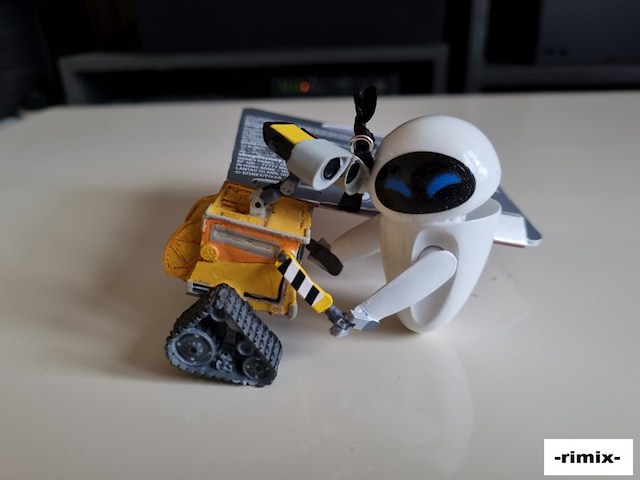 Skatchbook  -  Wall-e  and Eve ukras