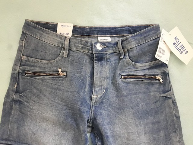 H&;;;;;;;;;;;;;;;;;;;;;;;M stretch skinny fit 170 NOVO sa etiketom