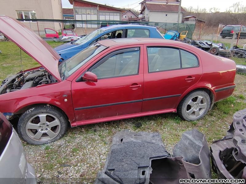 Skoda Octavia 2.0 B Kompletan Auto U Delovima