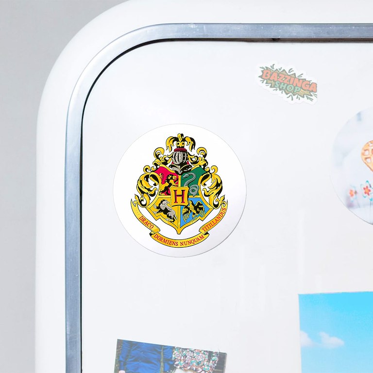 HOGWARTS MAGNET