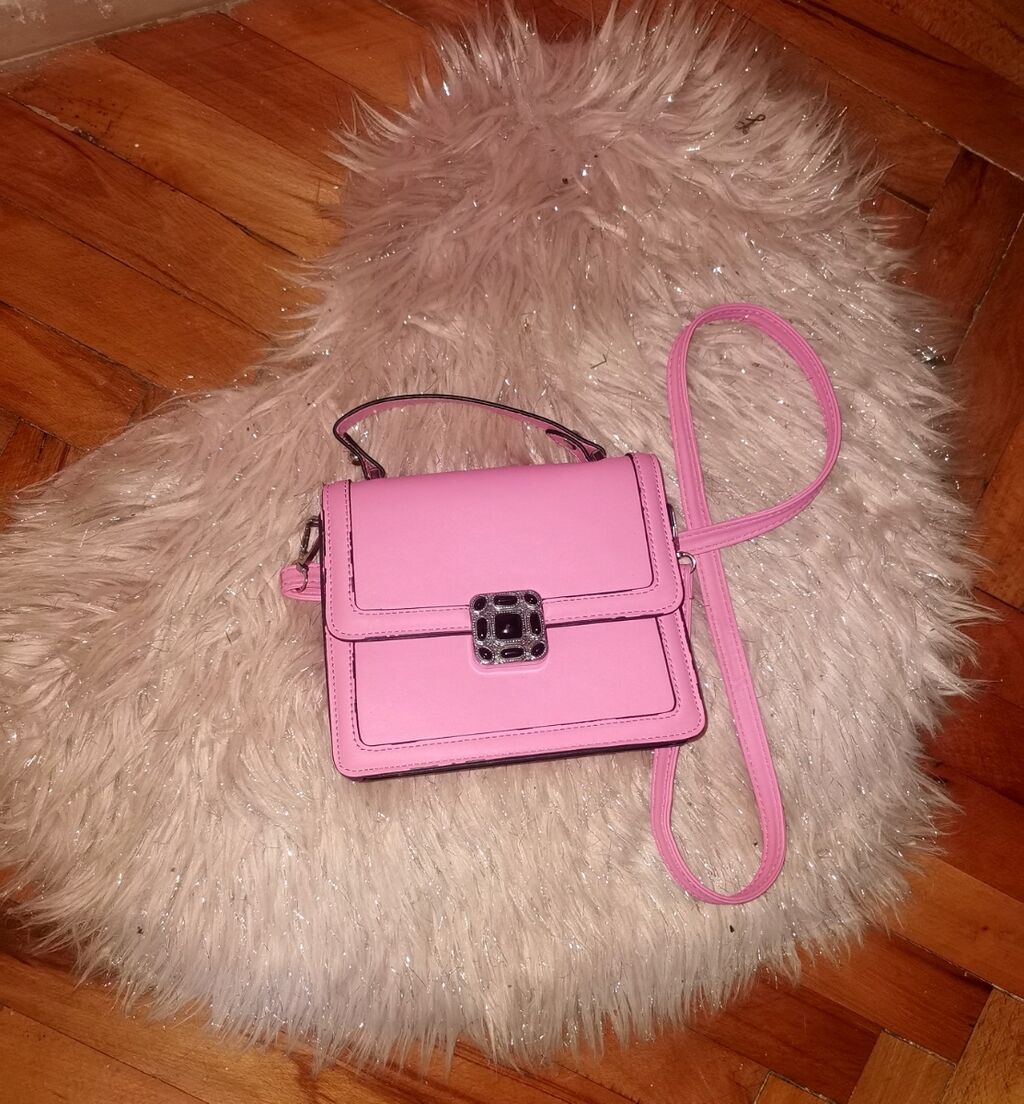 Nova roze torba. Medena Fixna je cena