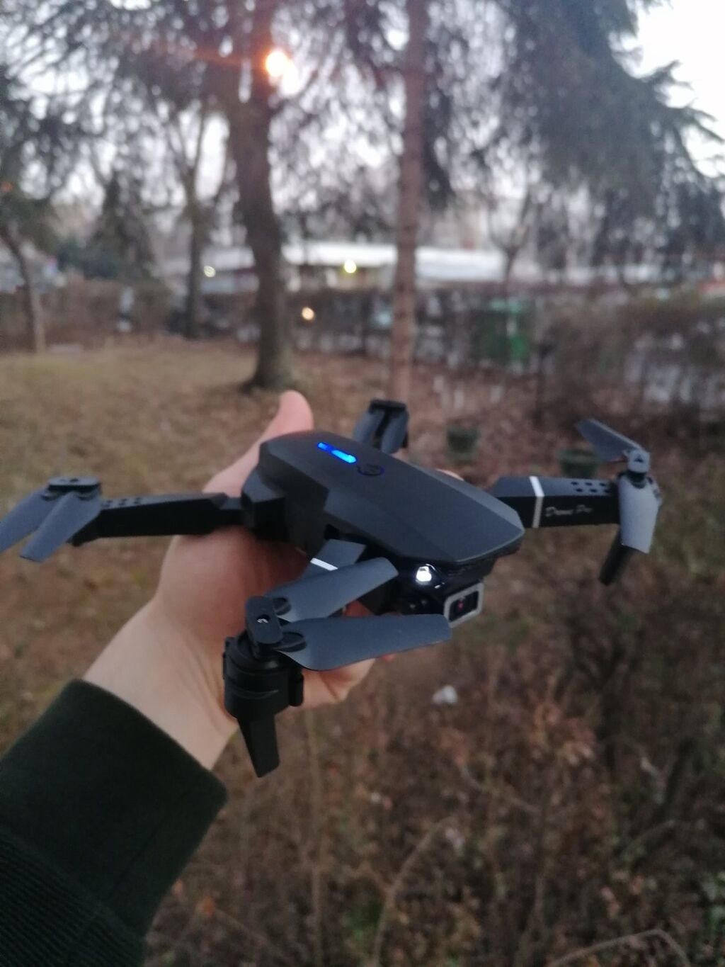 Drone Pro E88 Lite 2021 TOP Ono što ga razlikuje od ostalih dronova