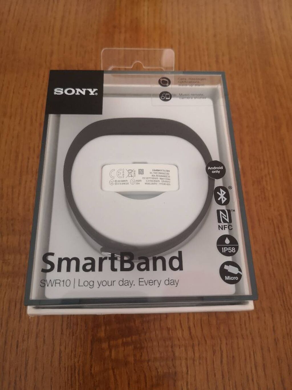 Sony SmartBand SWR10 - Novo Originalna, nova, SONY fitness narukvica