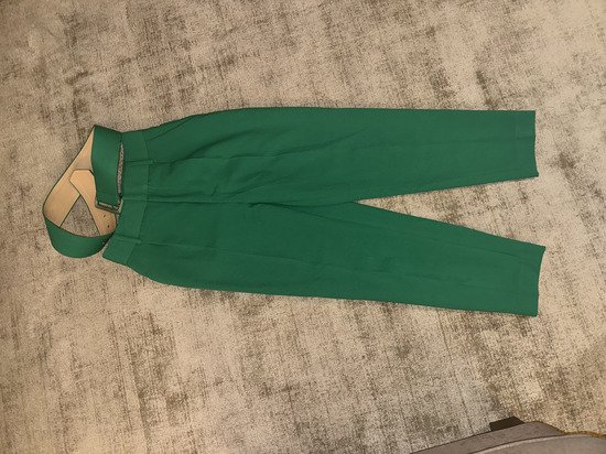 Zelene pantalone sa kaisem