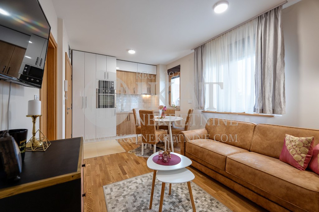 Zlatibor, LUX, strogi centar, 37m2 ID#2743