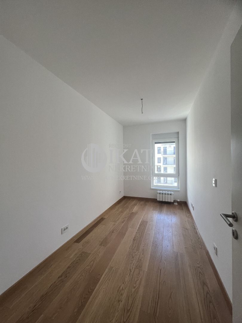 Novi Beograd, Savada 73m2, trosoban ID#3300