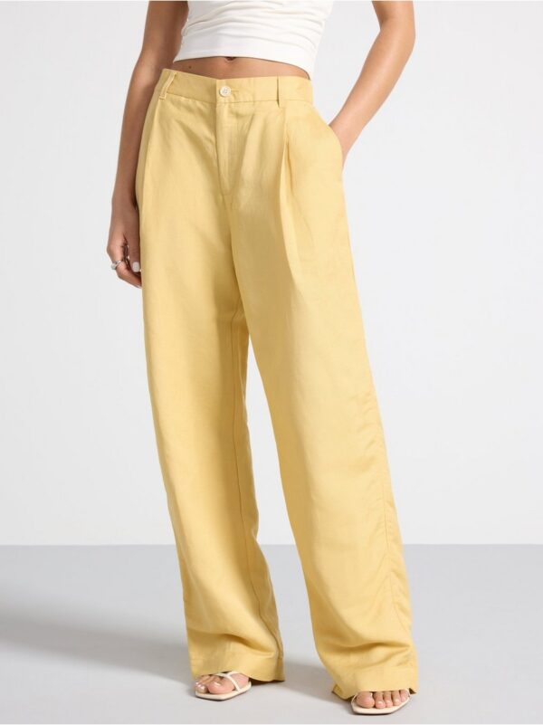 Pantalone – 55% lan,45% viskoza – Trousers in linen blend