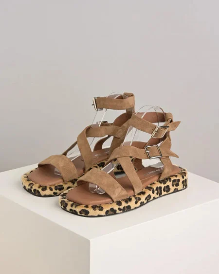Kožne ženske ravne sandale 112045 kamel/leopard