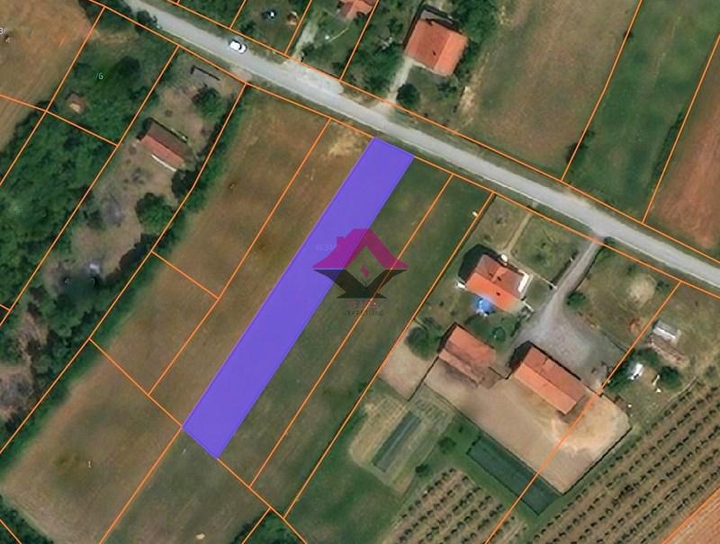 Kosmaj, Koraćica, 10,57 ari plac u građevinskom području ID#1396 10.000 €