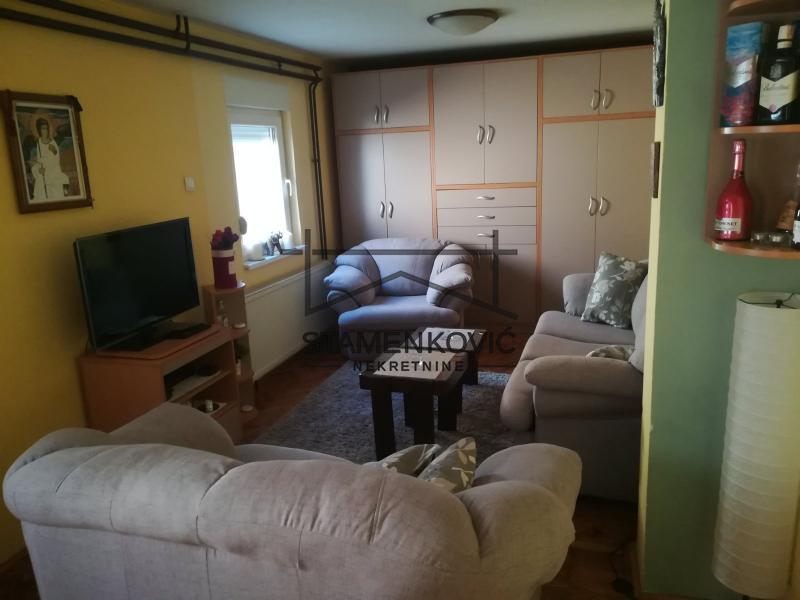 Kuća sa dve zasebne stambene jedinice ID#5145 267.800 €