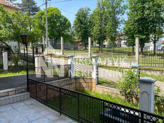 Lajkovac,centar,kuća ,garaža,plac ID#1299 150.000 €