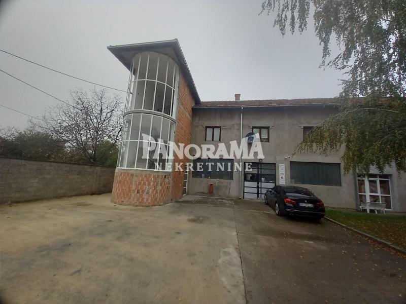 Stambeno poslovni objekat na Ledinama Pr+1+Pk,700m2, 5+ ID#2406 750.000 €