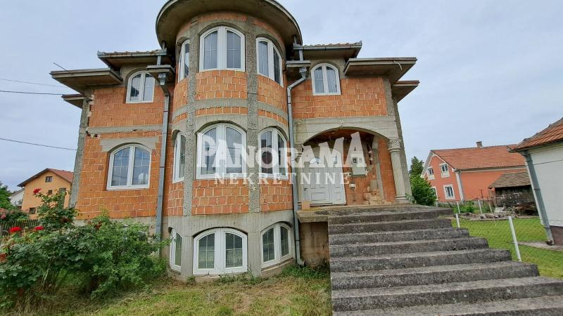 Obrenovac-Belo Polje kuća Pr+1,294m2,4ari,uknjižena ID#2748 130.000 €