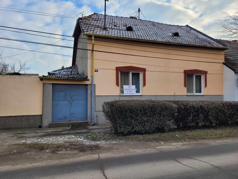 Prozivka-Bajnat Porodična kuća za renoviranje ID#1502 49.000 €