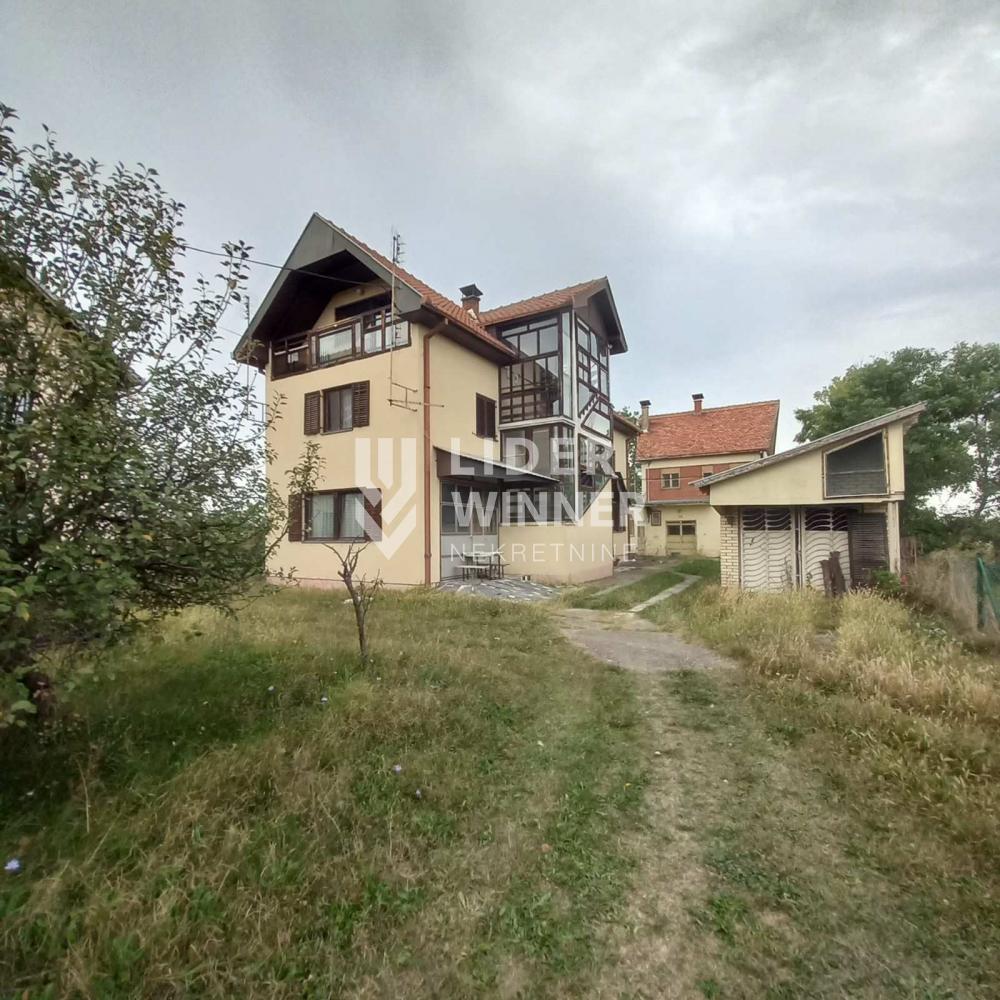 Dve kuće Debrc kod Šapca ID#127590 60.000 €