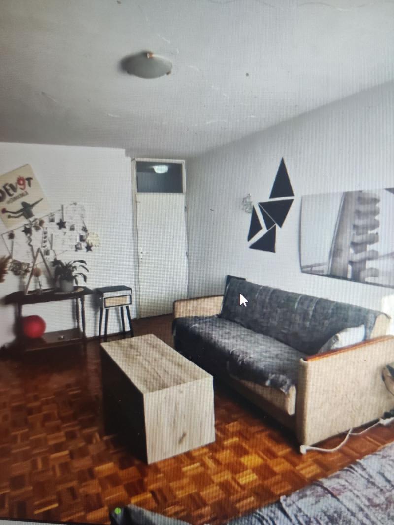 2,0 NOVI BEOGRAD,STARI MERKATOR ID#1021 500 €