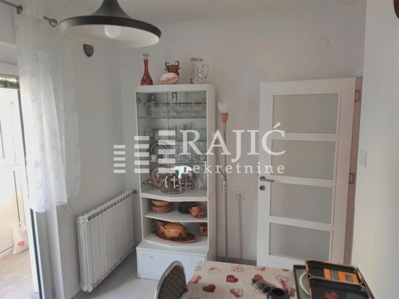 Banovo brdo,Blagoja Parovića,80m2,3.0, sa tri terase+parking! #3019 800 €