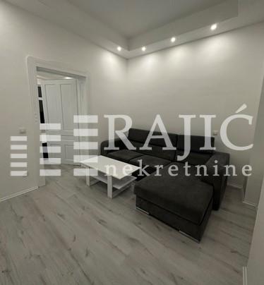 Vračar,Niška,51m2,2.5-miran kraj #3407 950 €